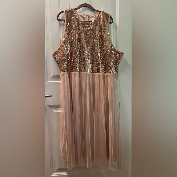Boohoo Plus | Dresses | Boohoo Plus Sequin And Tulle Prom Dress In Gold ...